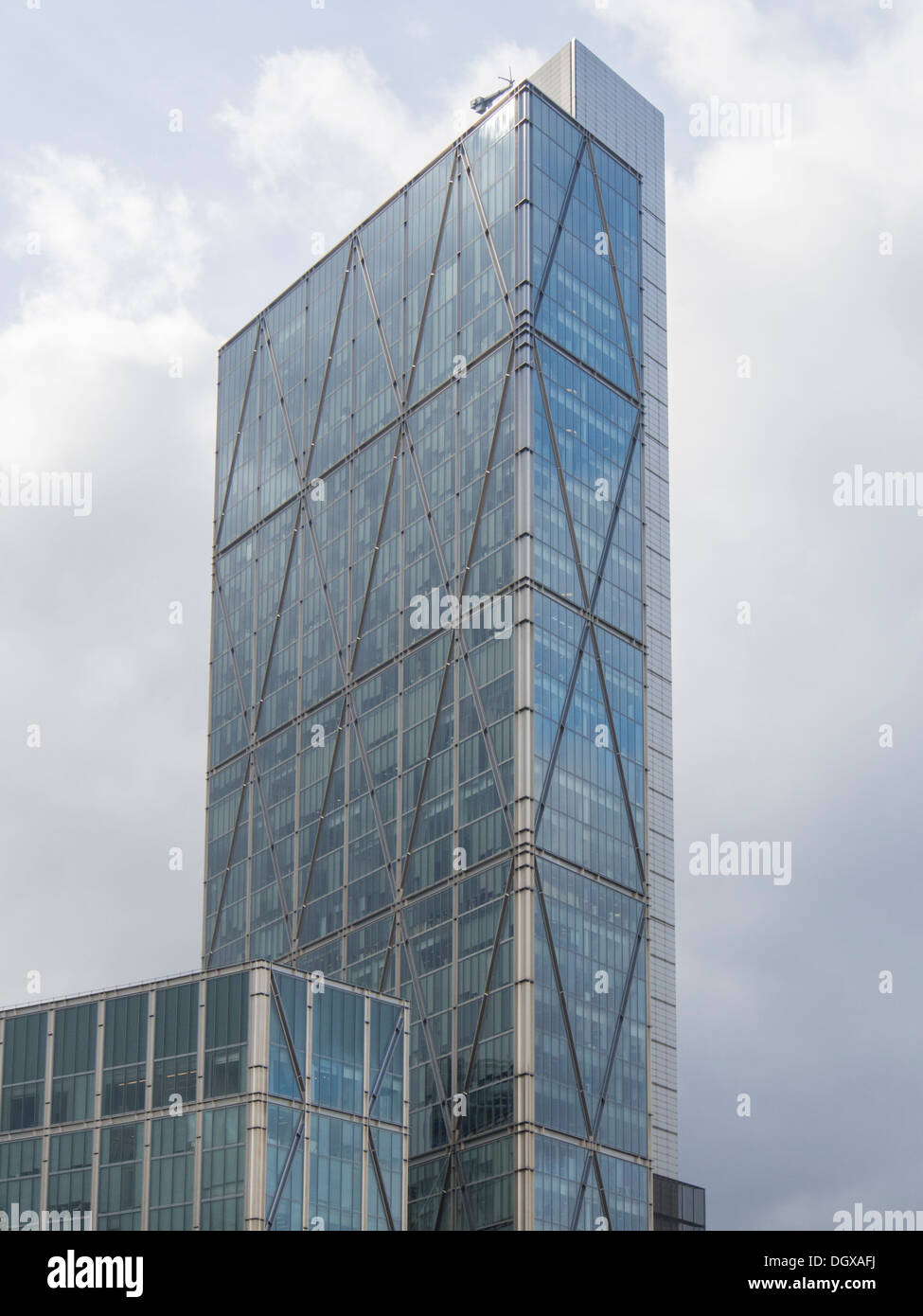 Broadgate Tower in the financial district of the City of London ...