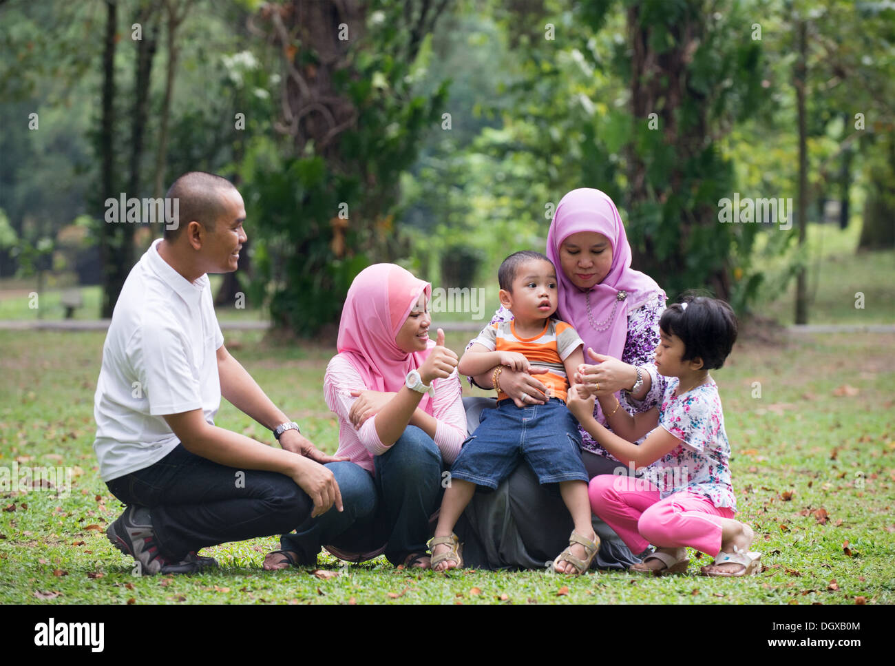 Malay Family High Resolution Stock Photography and Images - Alamy