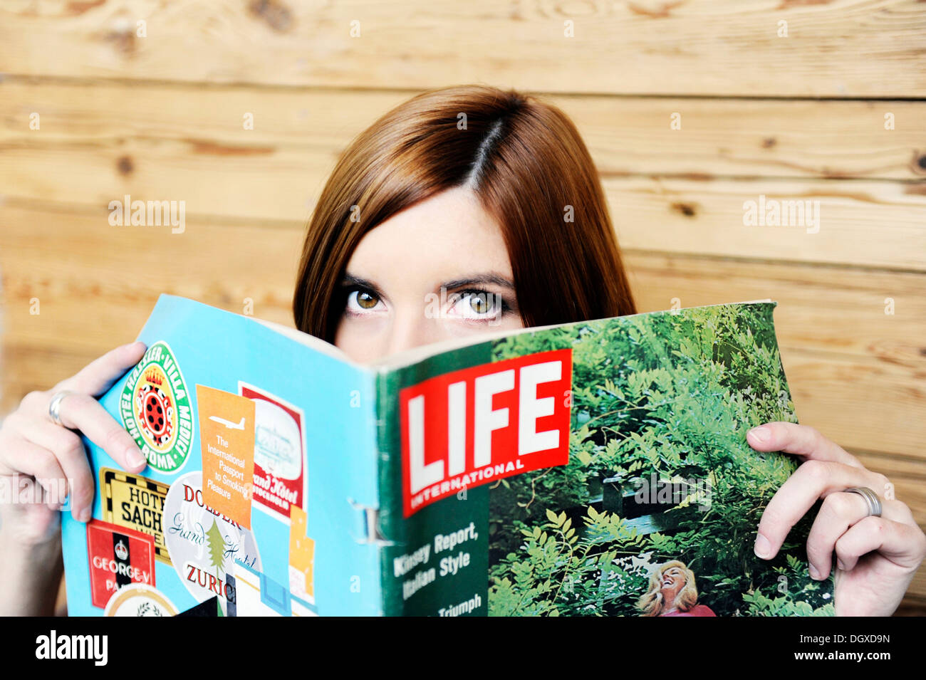 Adult magazine cover hi-res stock photography and images - Alamy