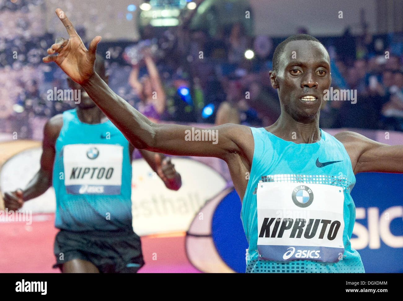 Frankfurt Main, Germany.27th Oct, 2013. Kenya's Vincent Kipruto crosses the finish line to win ...