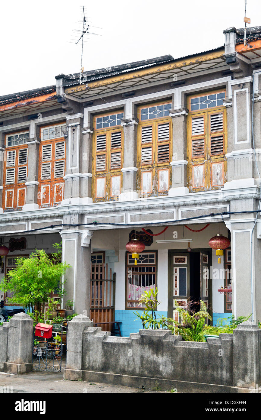 Old traditional terrace houses in George Town, Penang, Malaysia Stock ...