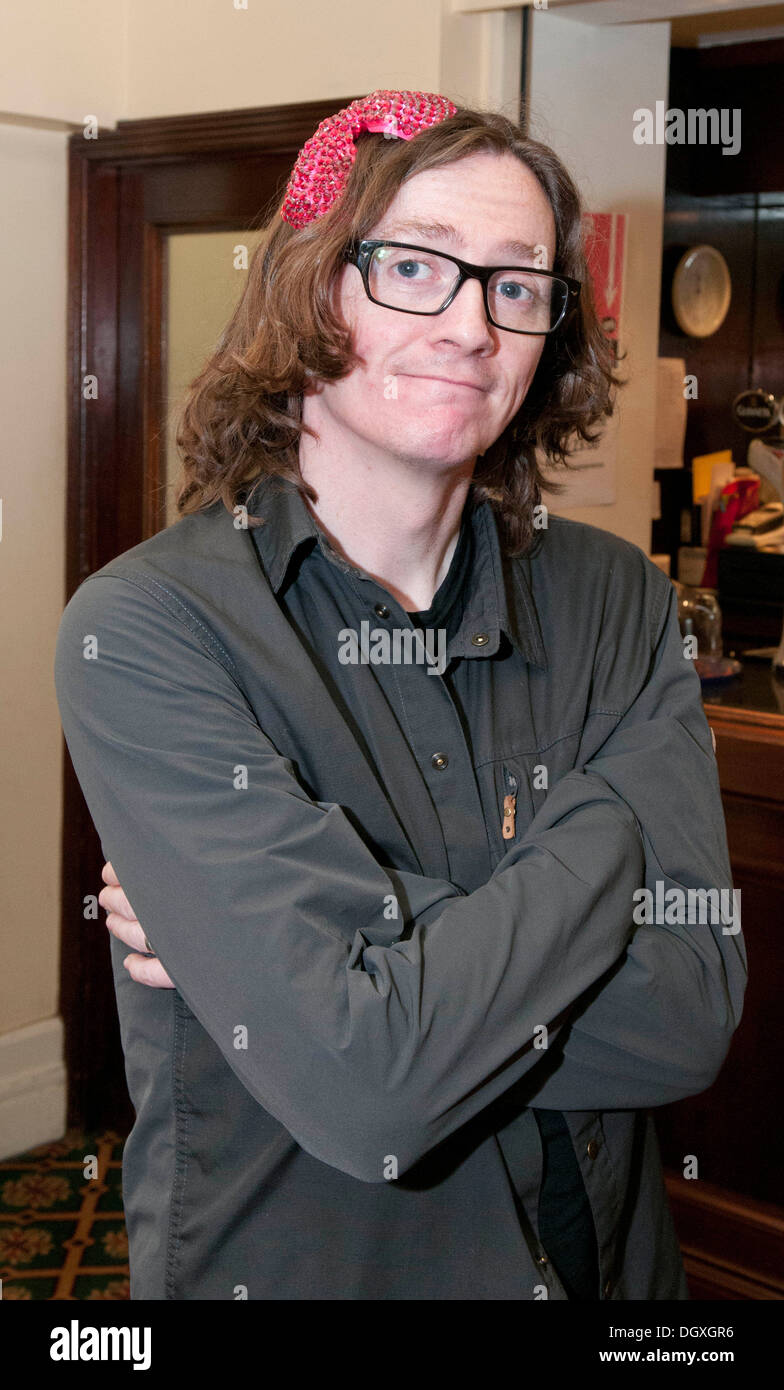 Ed byrne comedian hi-res stock photography and images - Alamy