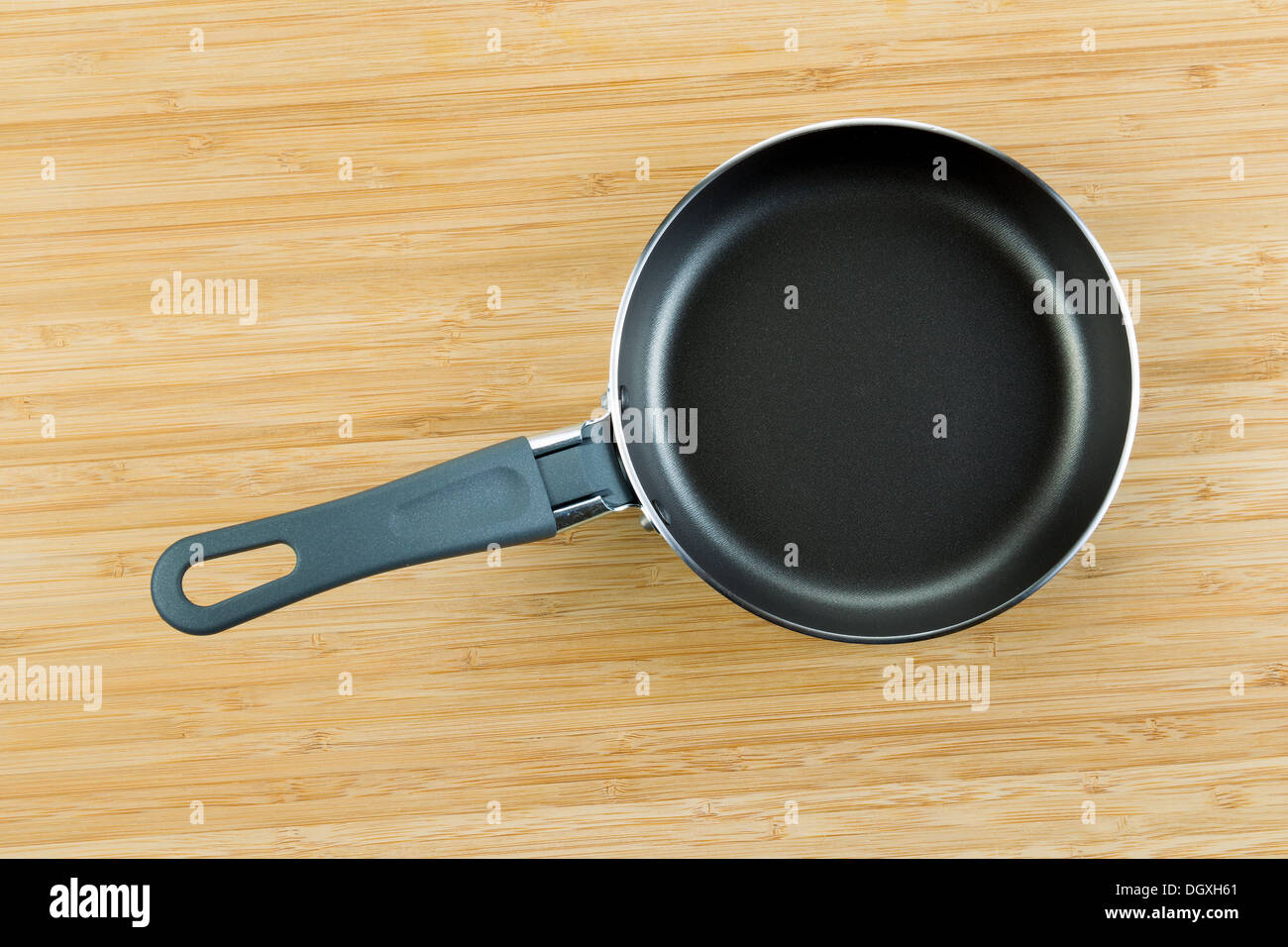 Frying pan hi-res stock photography and images - Alamy