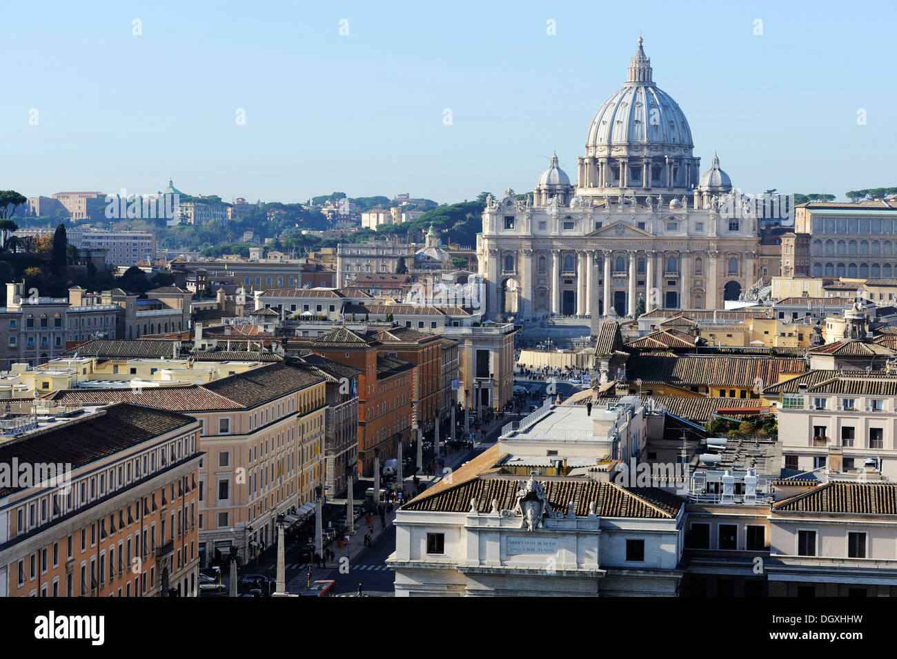 View from Castel Sant'Angelo to St Peter's Basilica, Rome, Italy ...