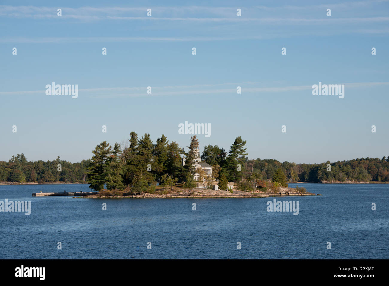 St lawrence seaway thousand islands hi-res stock photography and images ...