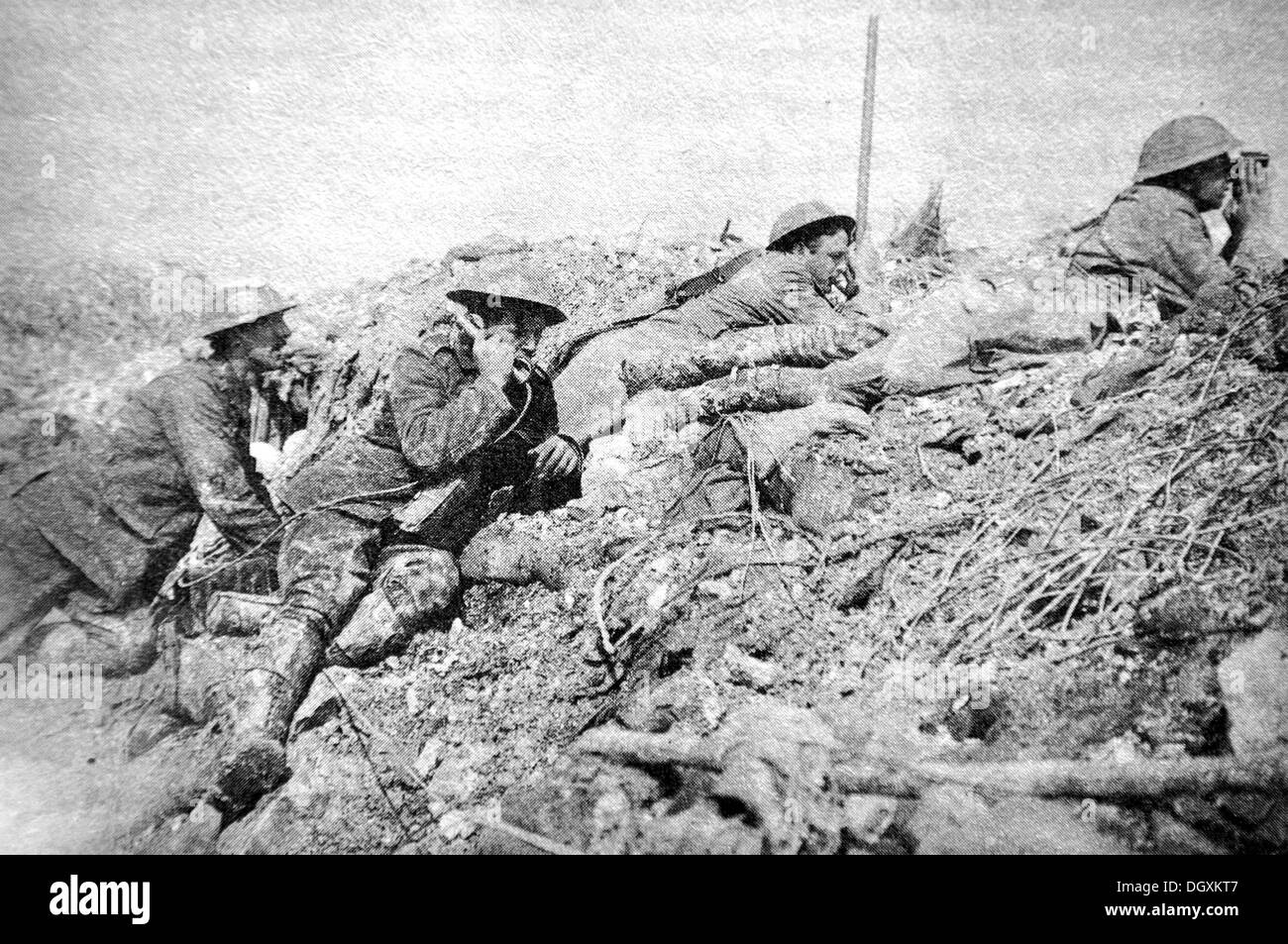 Old photograph of British observers, WWI Stock Photo - Alamy