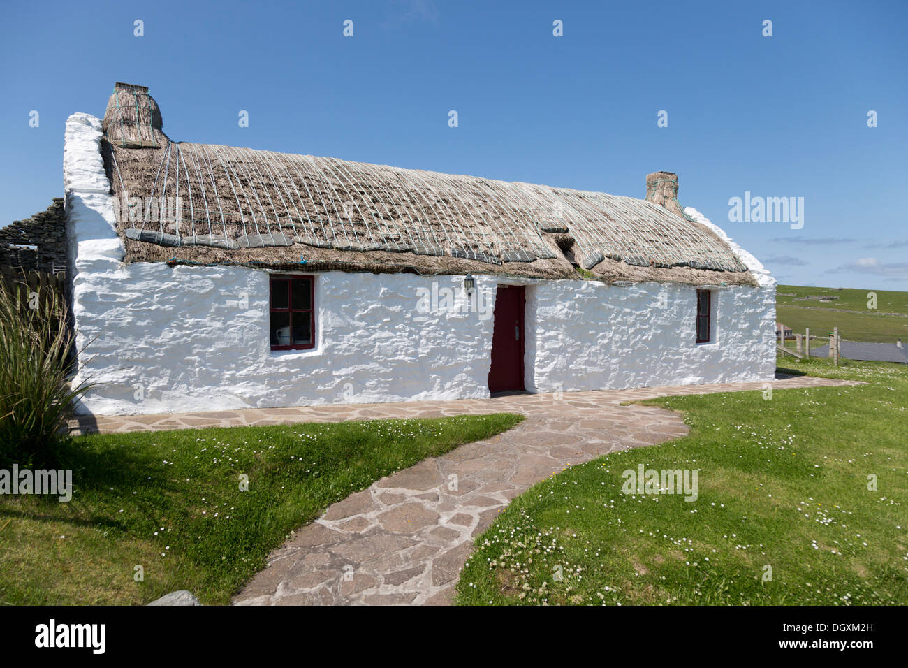 West Burra; Traditional Thatched Cottage; Shetland; UK Stock Photo - Alamy