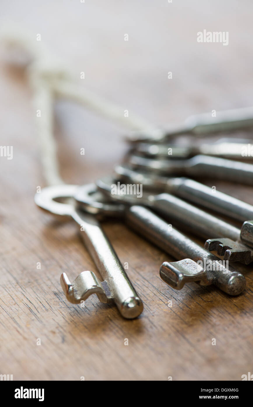 Old keys hi-res stock photography and images - Alamy