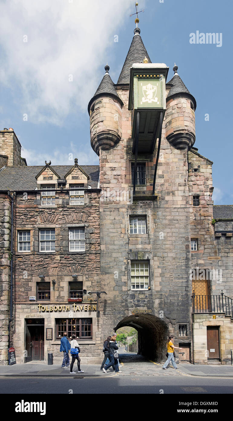 Old tolbooth edinburgh hi-res stock photography and images - Alamy