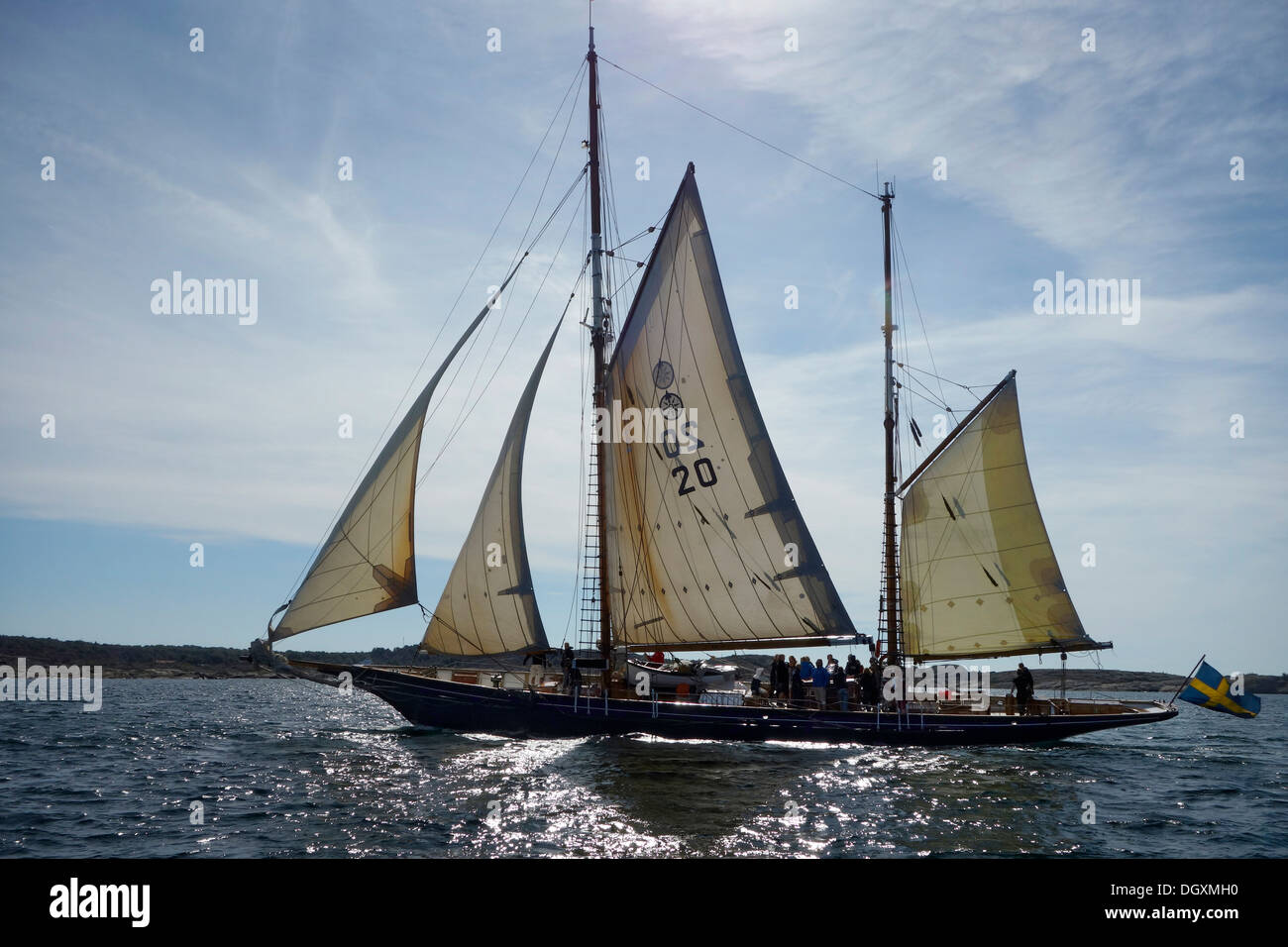 A double-gaff ketch under sail Stock Photo - Alamy