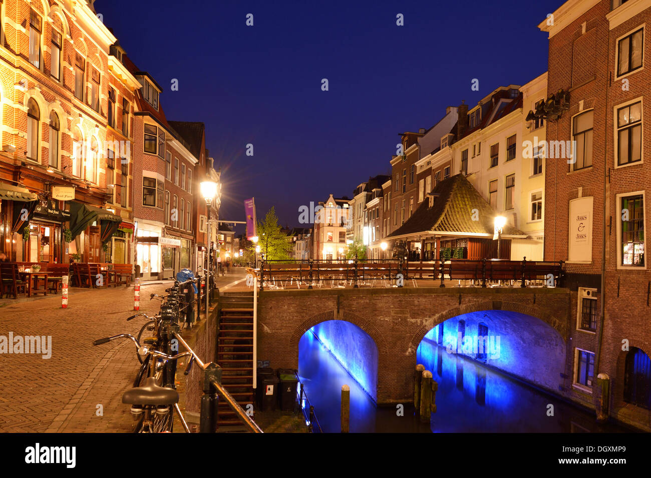 Utrecht canal bridge hi-res stock photography and images - Alamy