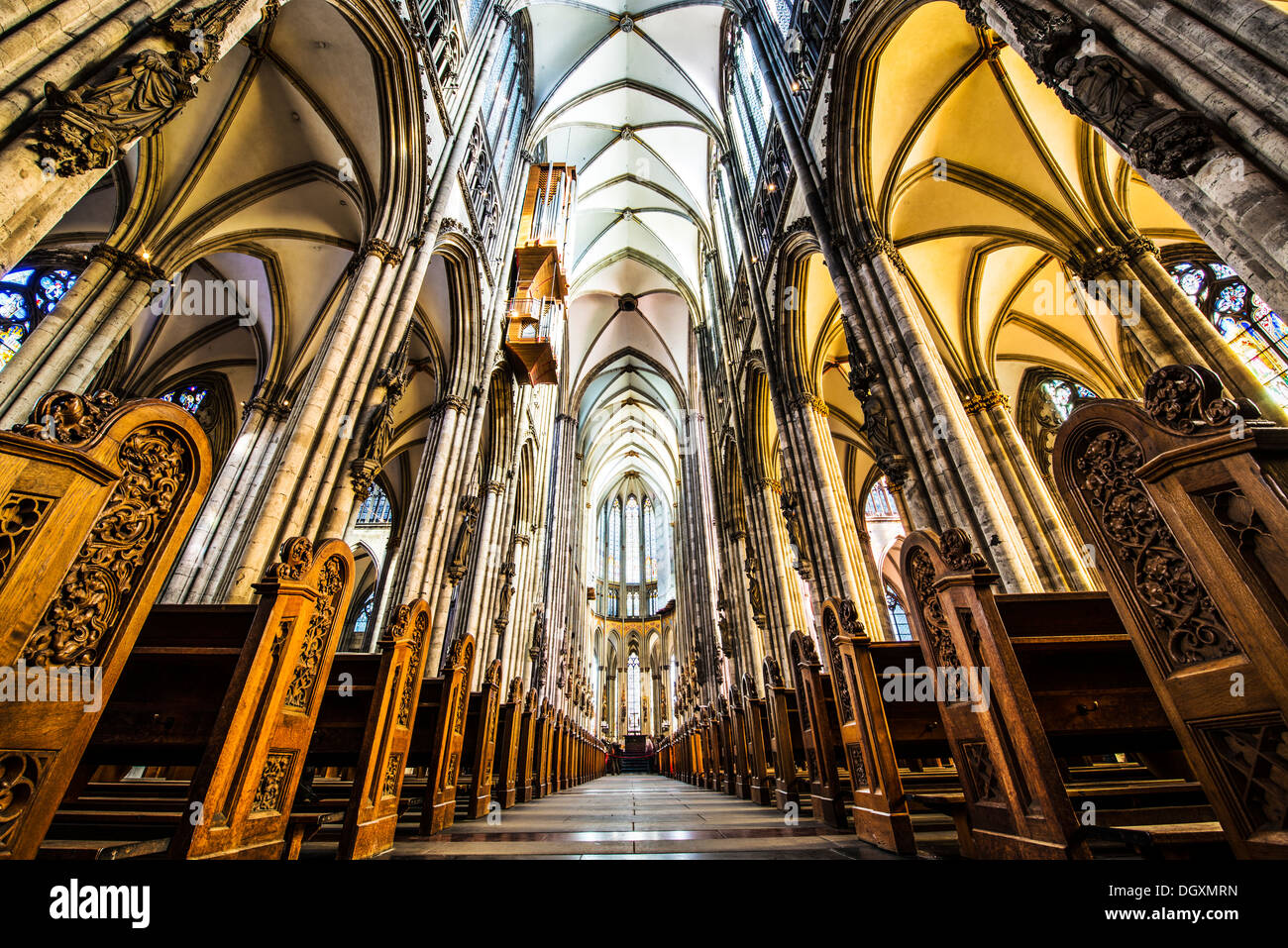 Cologne cathedral interior hi-res stock photography and images - Alamy