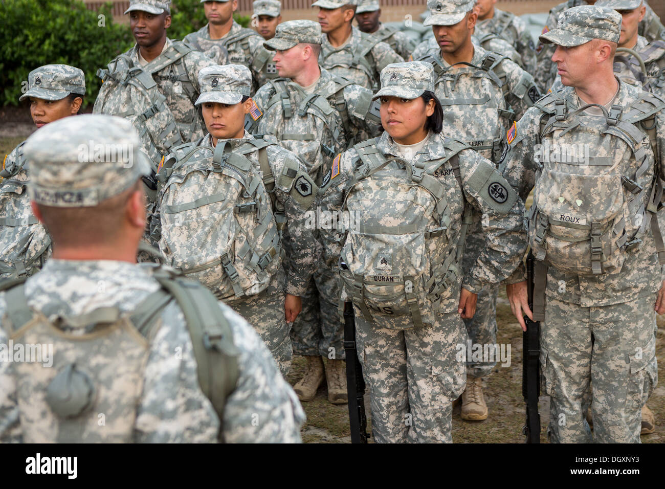 Women Drill Sergeant candidates at the US Army Drill Instructors School ...