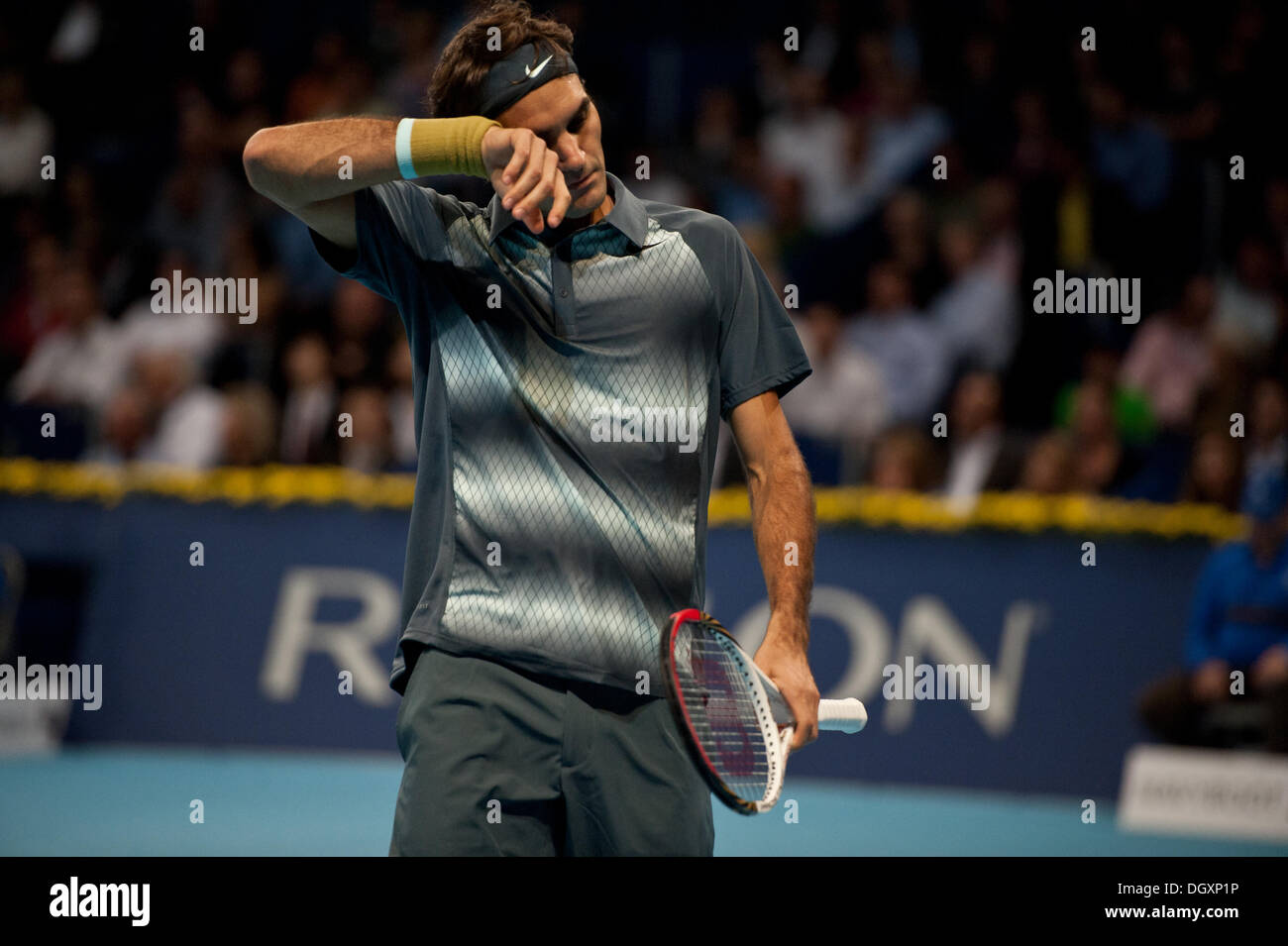 Roger federer hard court tennis hi-res stock photography and images - Alamy