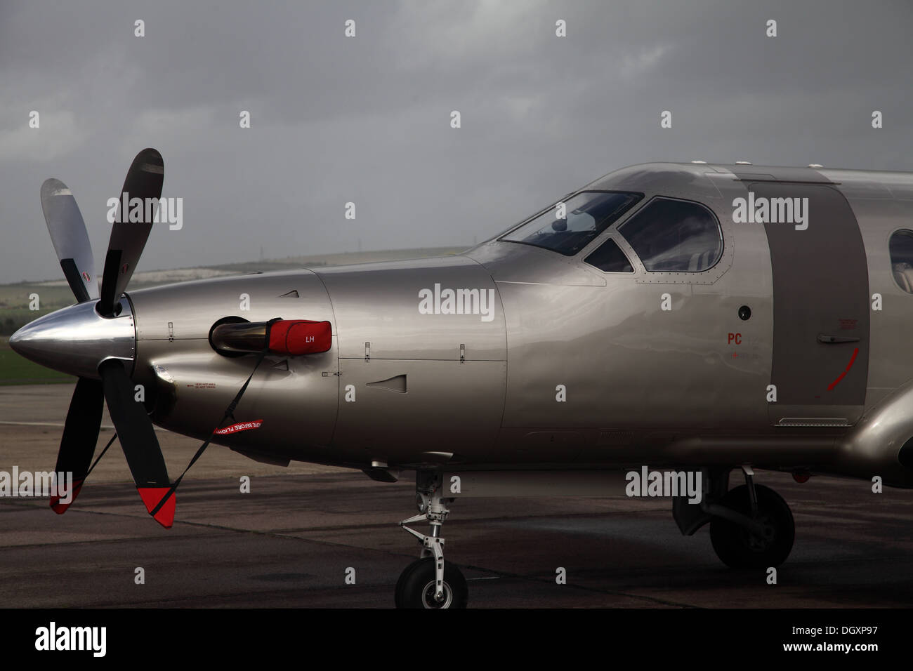 Pilatus pc 12 aircraft hi-res stock photography and images - Alamy