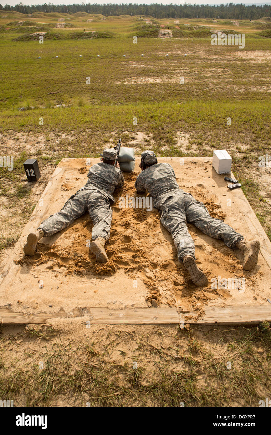 During live fire range hi-res stock photography and images - Alamy