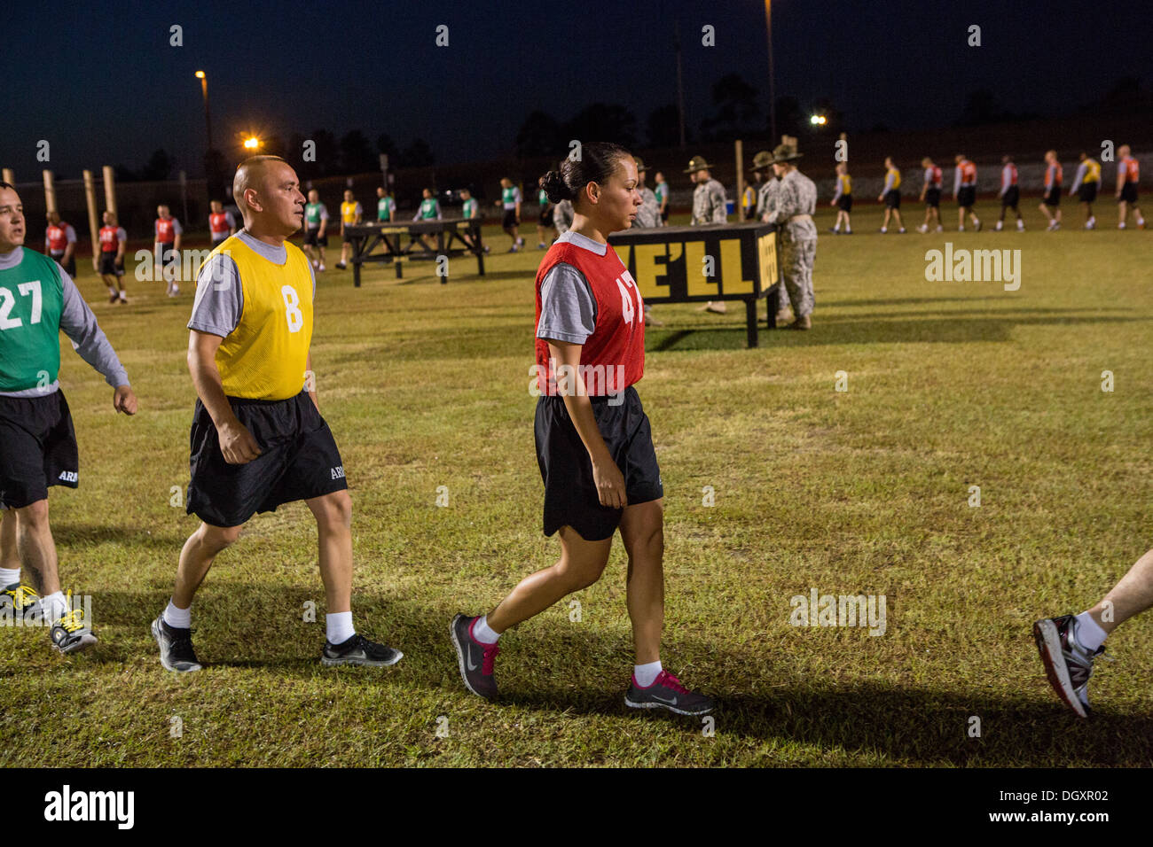 Physical exam army hi-res stock photography and images - Alamy
