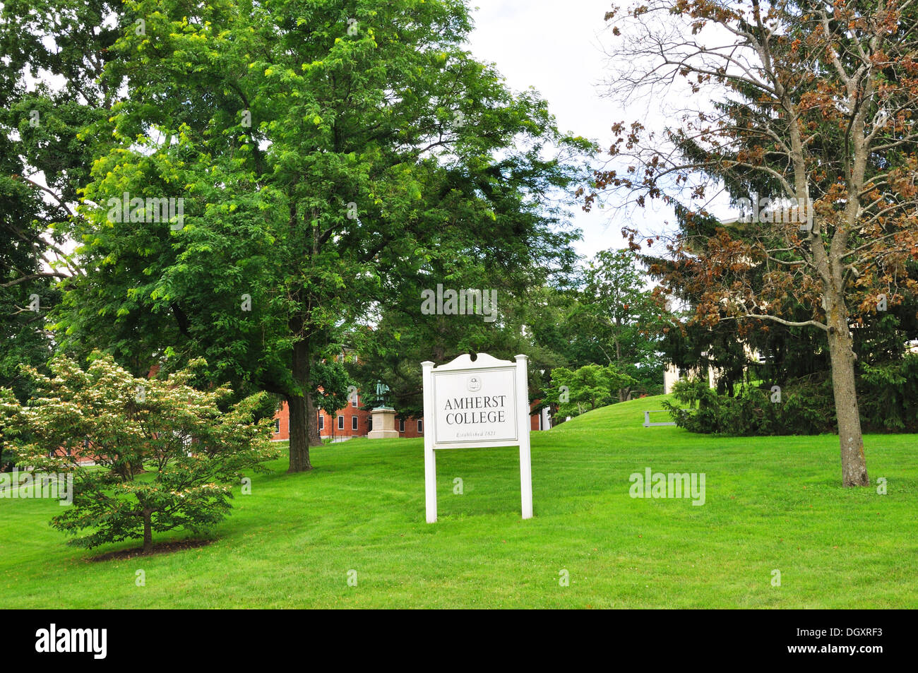 Amherst college campus hi-res stock photography and images - Alamy