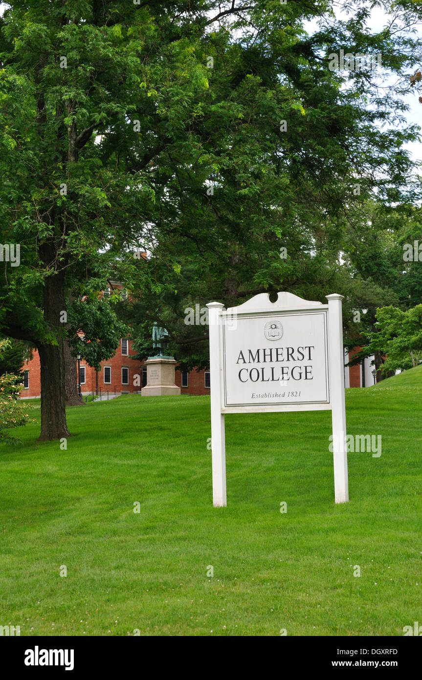 Amherst college campus hi-res stock photography and images - Alamy