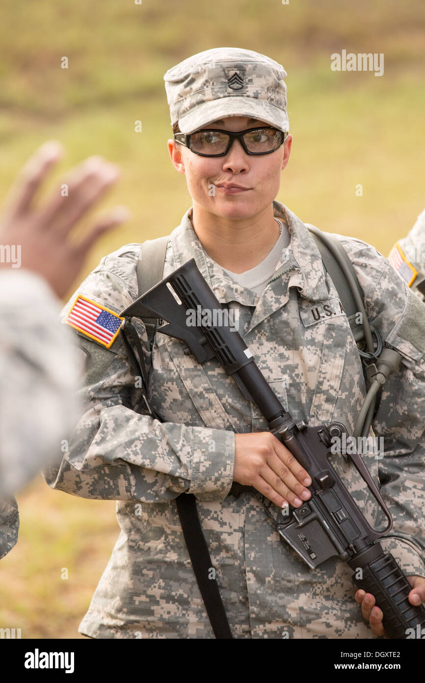Drill sergeant candidates us army hi-res stock photography and images ...