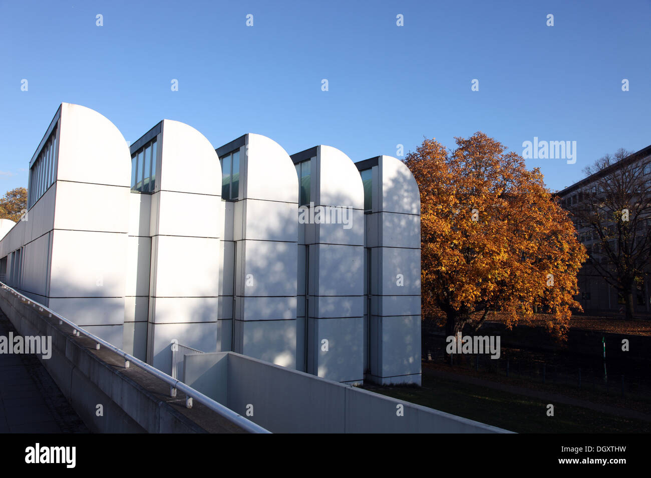The Bauhaus Archive, the last building designed by Gropius, Berlin ...