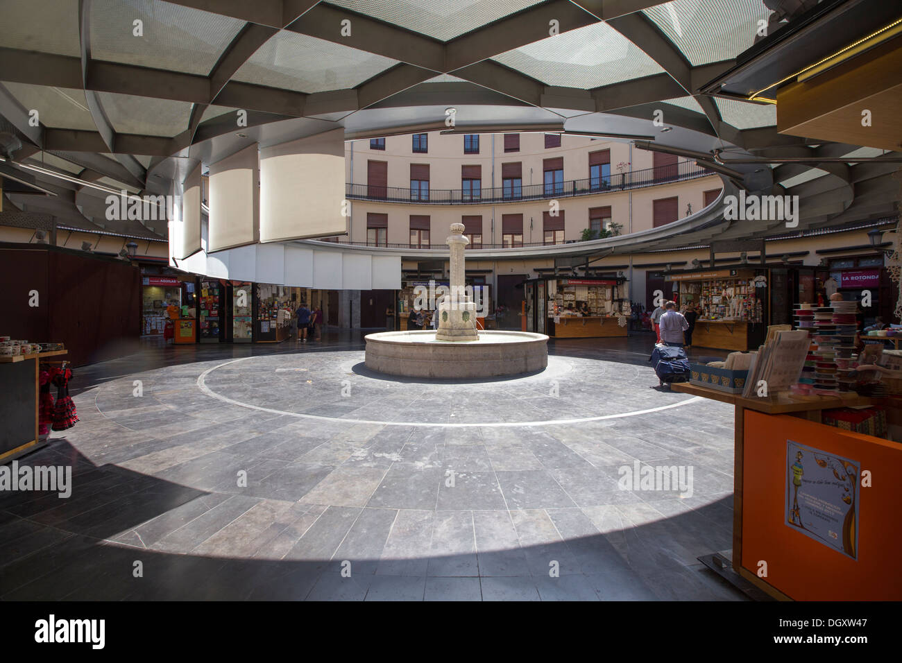 Valencia Round Square High Resolution Stock Photography and Images - Alamy
