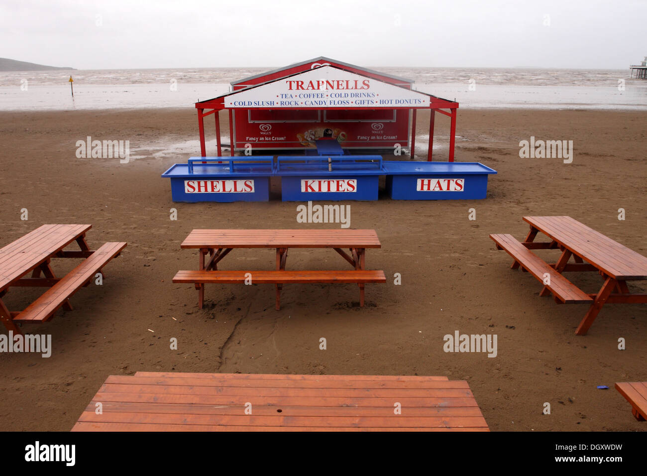 Weston Super Mare beach on a cold October day Stock Photo - Alamy