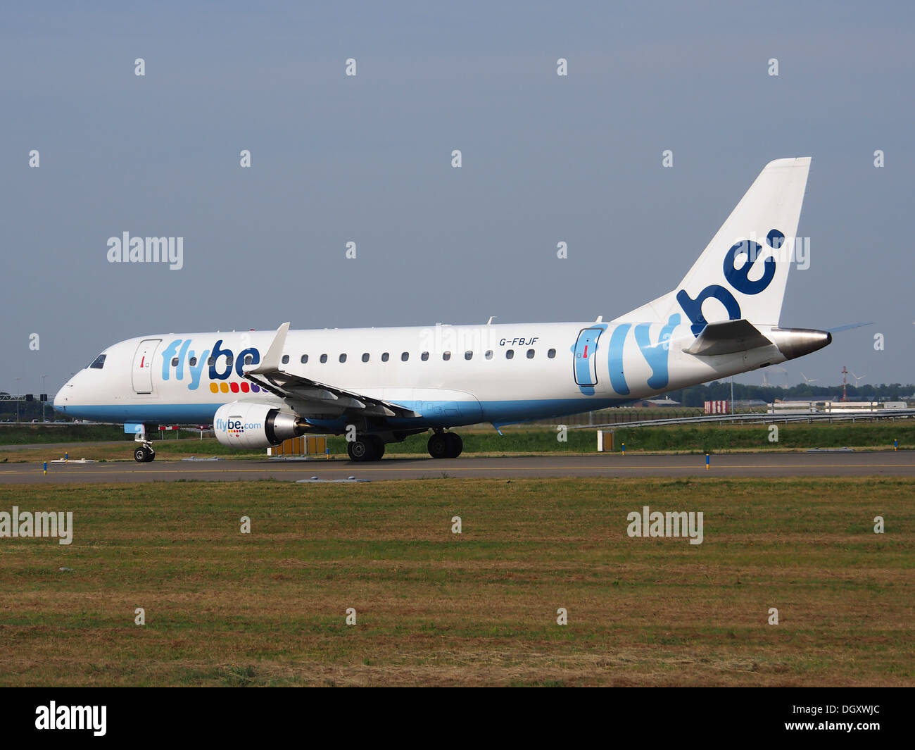 Embraer flybe departure hi-res stock photography and images - Alamy
