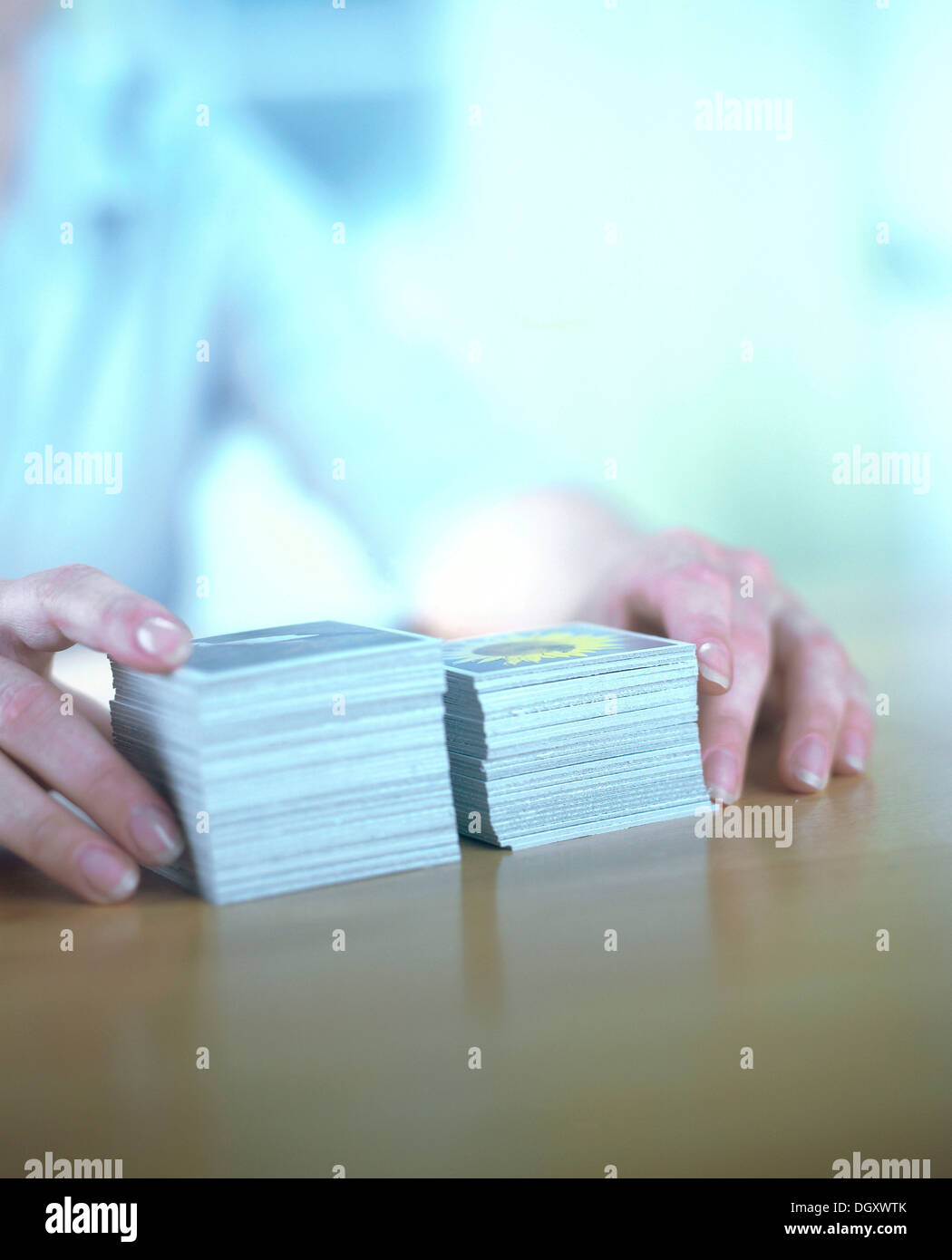 Memory game cards hi-res stock photography and images - Alamy