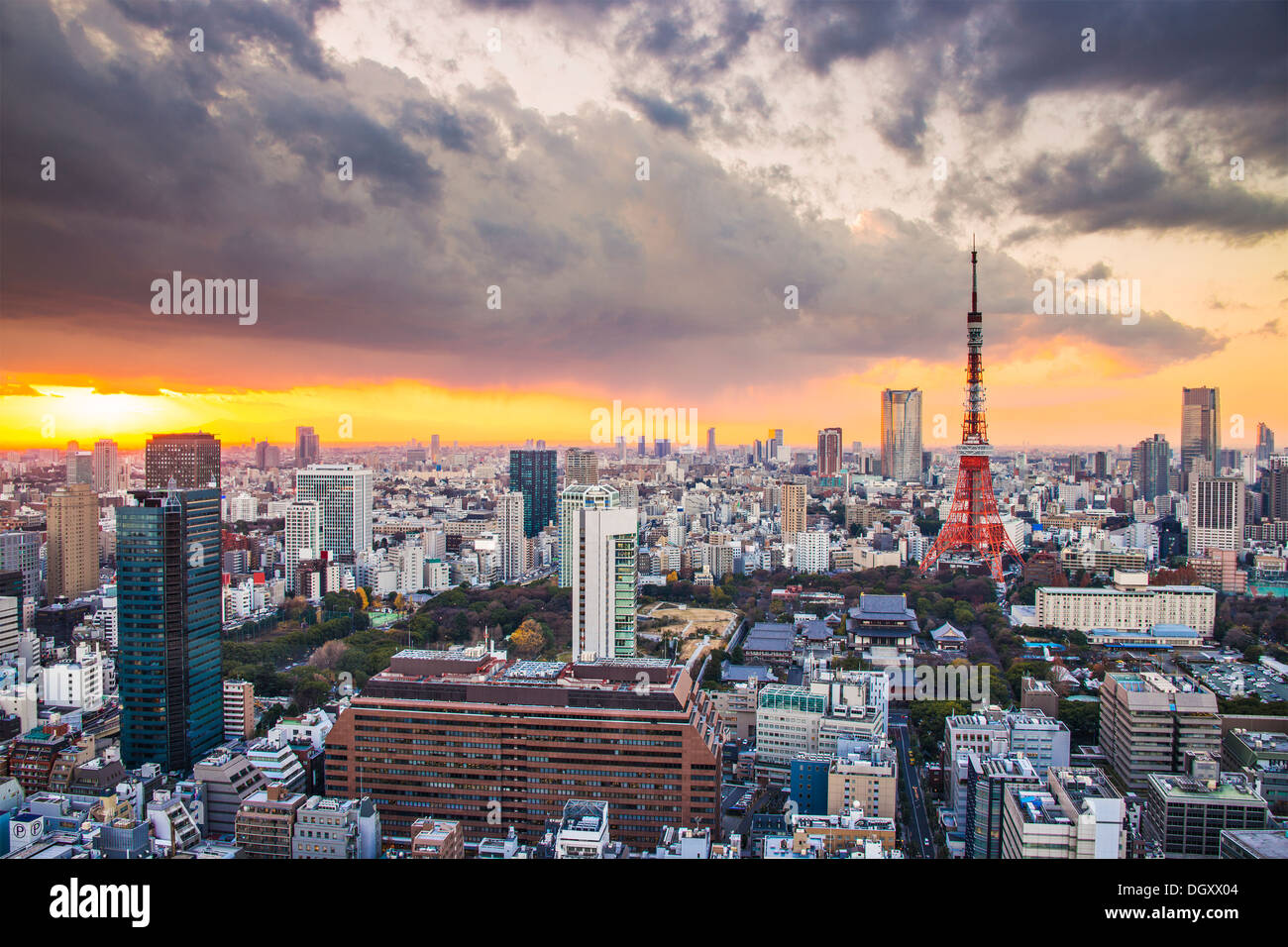Tokyo sunset hi-res stock photography and images - Alamy