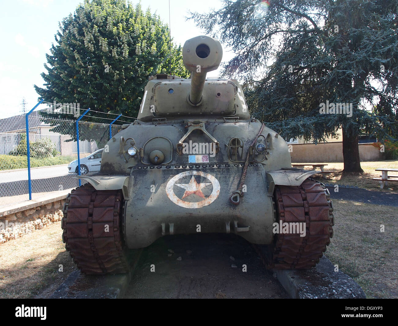Sherman m4a1 76 w hi-res stock photography and images - Alamy