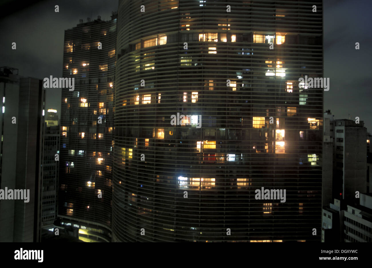 Oscar niemeyer copan hi-res stock photography and images - Alamy