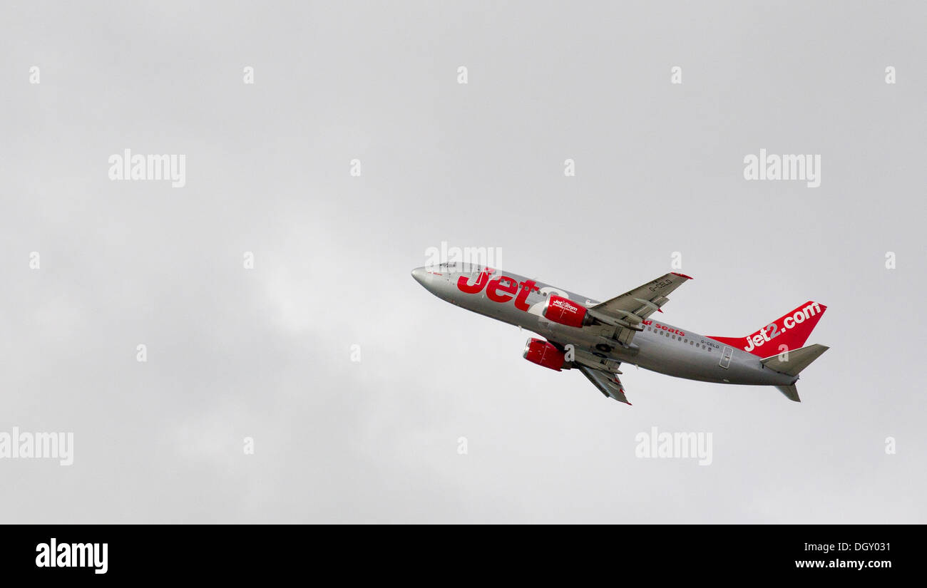 Jet2.com flight hi-res stock photography and images - Alamy