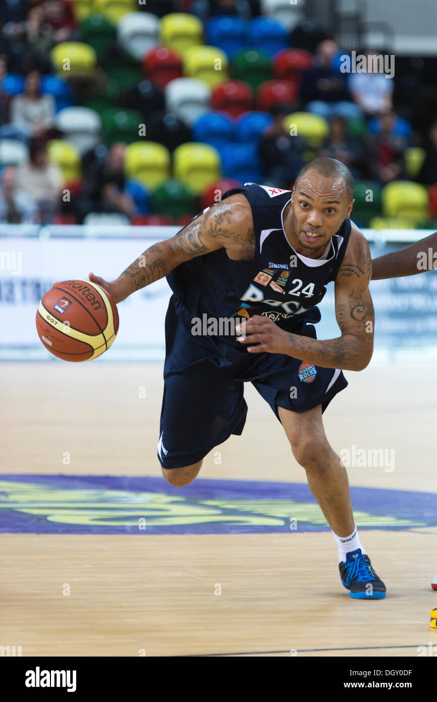 #24 Chez Marks Guard, London, UK. 27th Oct, 2013. BBL: London Lions v ...