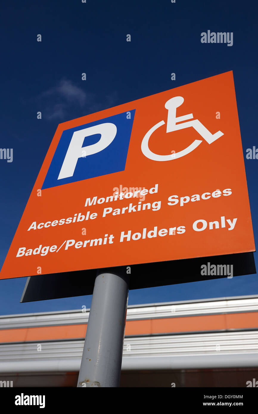 Car parking sign hi-res stock photography and images - Alamy