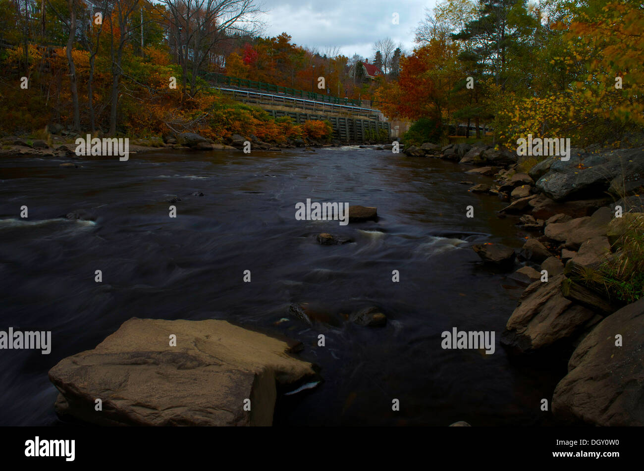 City stream hi-res stock photography and images - Alamy