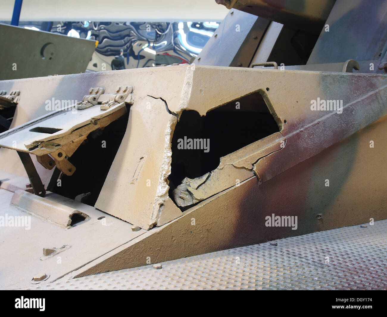 The SdKfz 165 Hummel is a German self-propelled artillery vehicle ...