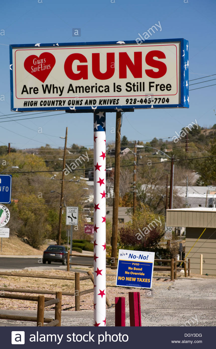 Gun Store America High Resolution Stock Photography and Images - Alamy