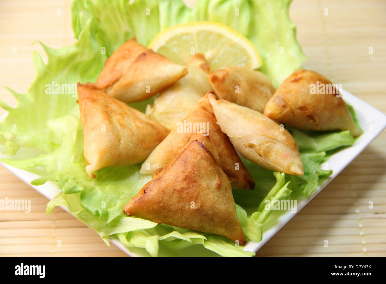 Samosa hi-res stock photography and images - Alamy