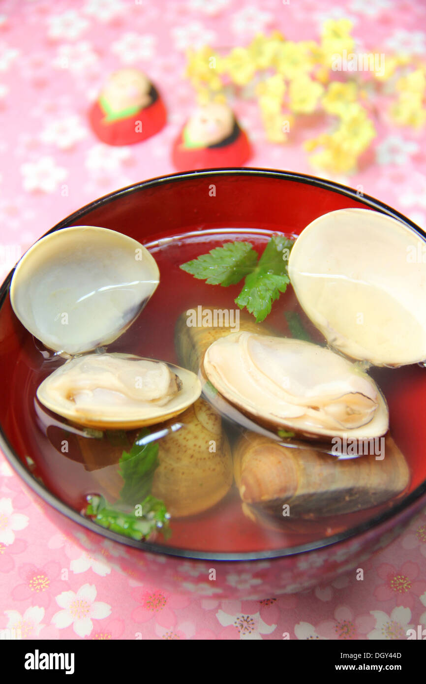 Ushiojiru with clamshell hi-res stock photography and images - Alamy