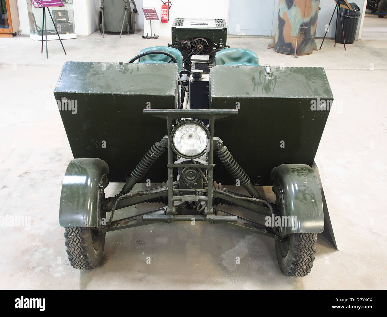 Case vehicle hi-res stock photography and images - Alamy