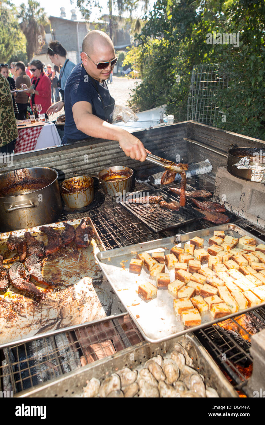 Canada salmon bbq hi-res stock photography and images - Alamy