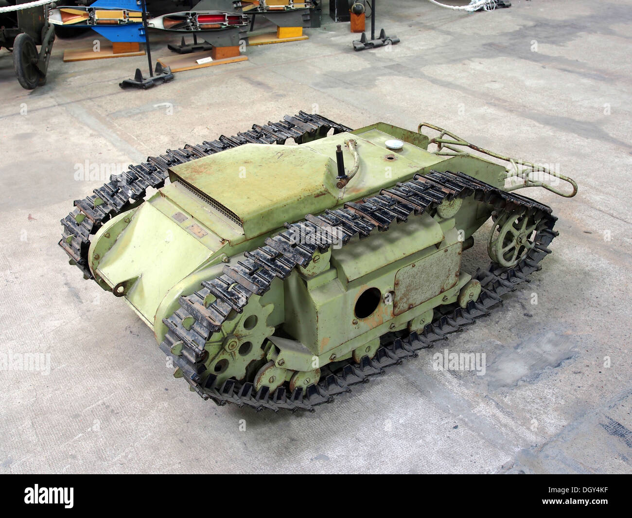 German remote controlled tank hi-res stock photography and images - Alamy