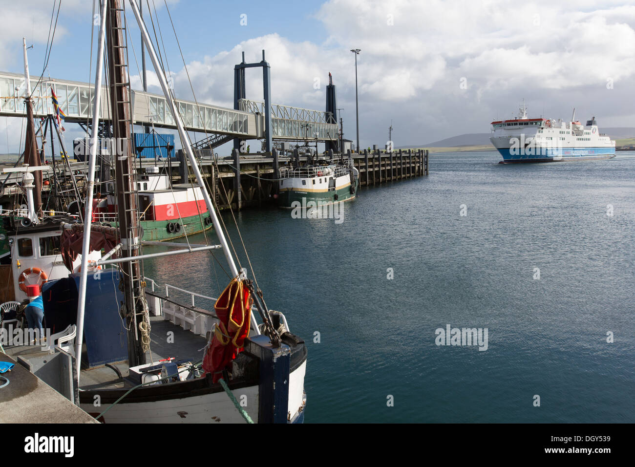 Islands of Orkney, Scotland. The Northlink ferry, MS Hamnavoe, arriving ...