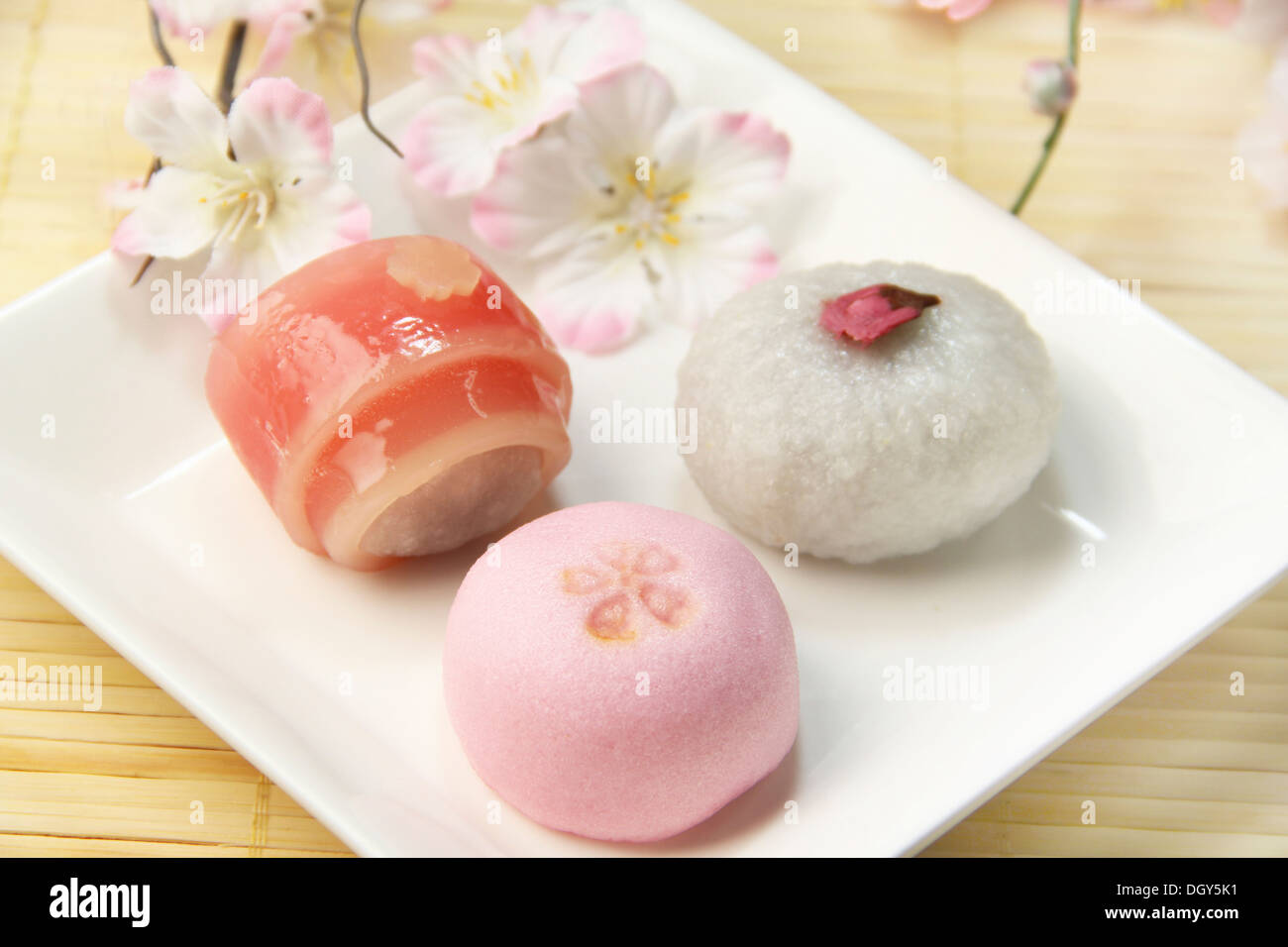 Japanese sweets hi-res stock photography and images - Alamy