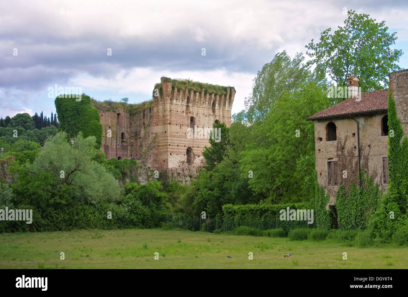 Borghetto hi-res stock photography and images - Alamy
