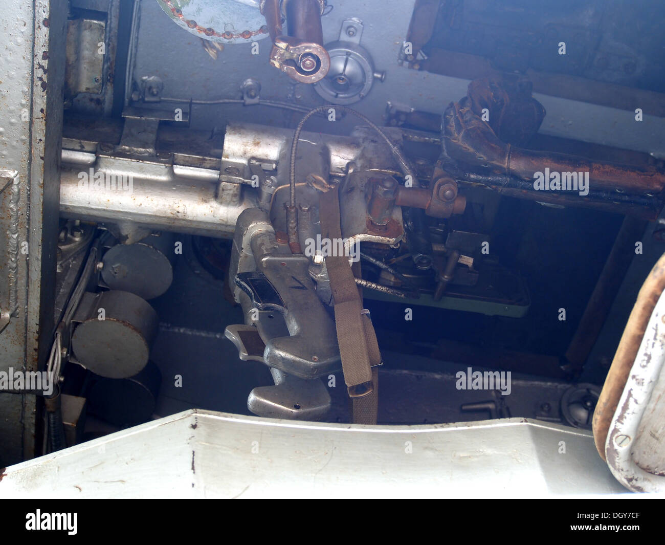 Army tank inside hi-res stock photography and images - Alamy