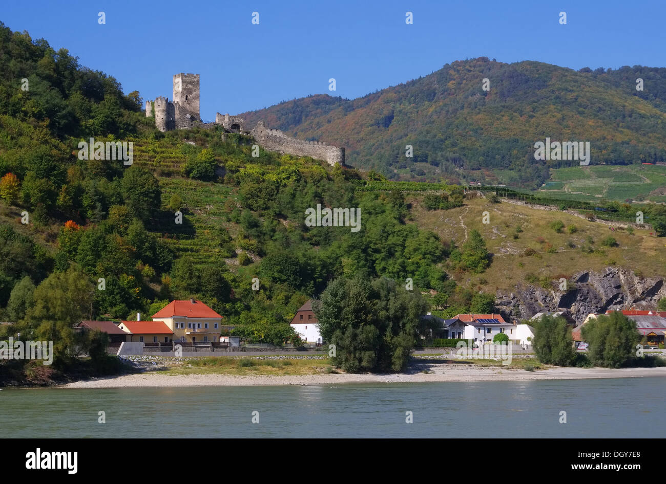 Spitz Ruine Hinterhaus - Spitz castle ruin Hinterhaus 03 Stock Photo ...
