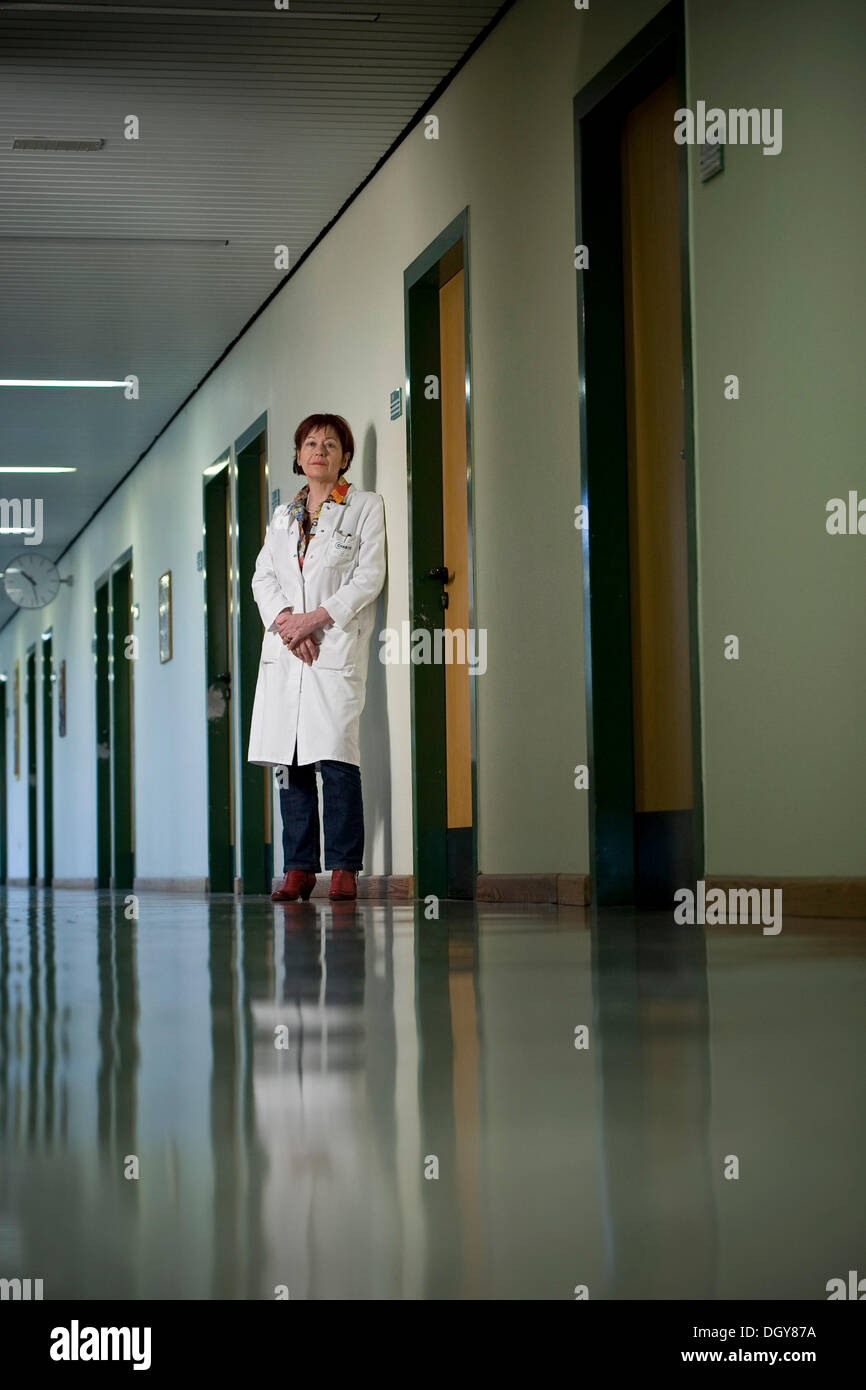 Prof dr isabella heuser director hi-res stock photography and images ...