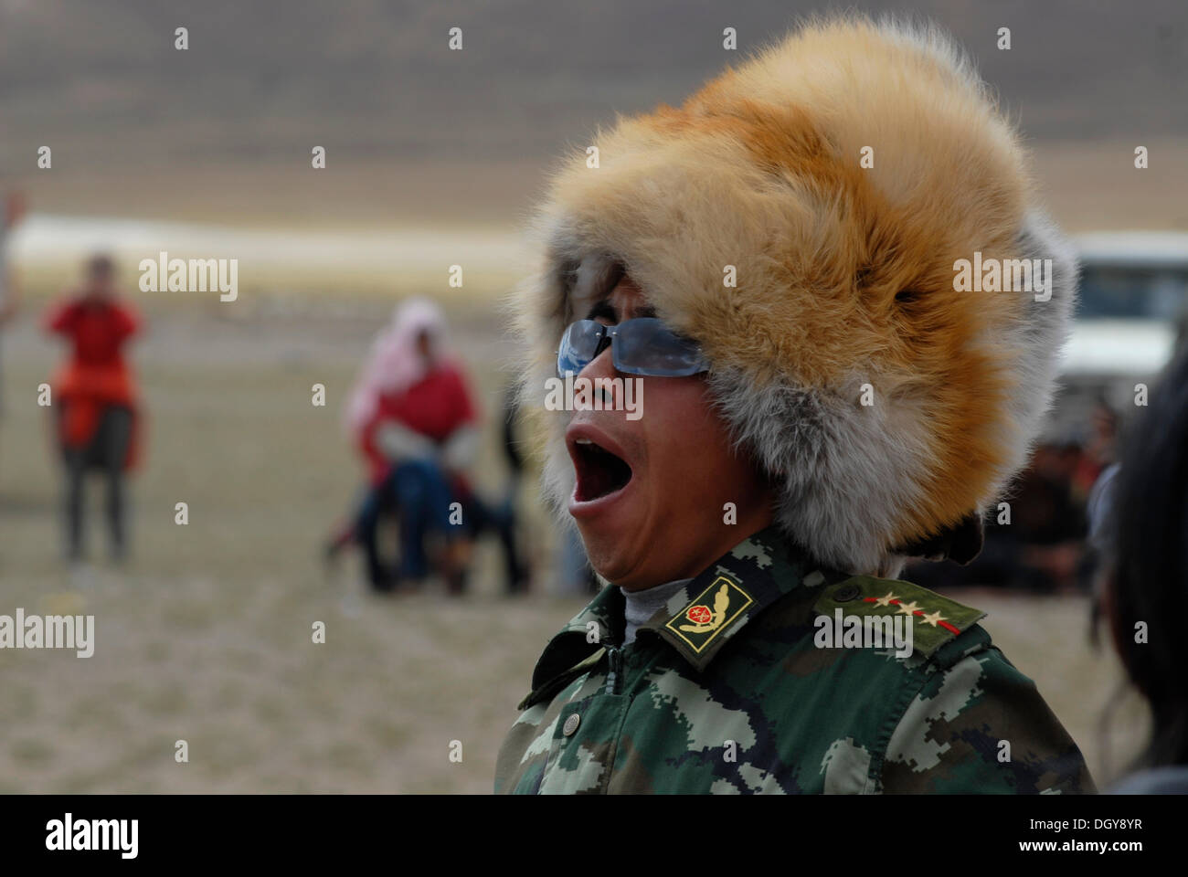Yawning chinese soldier tibetan fox hi-res stock photography and images ...